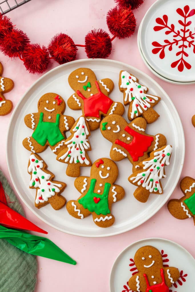 Gingerbread Cookies - Completely Christmas